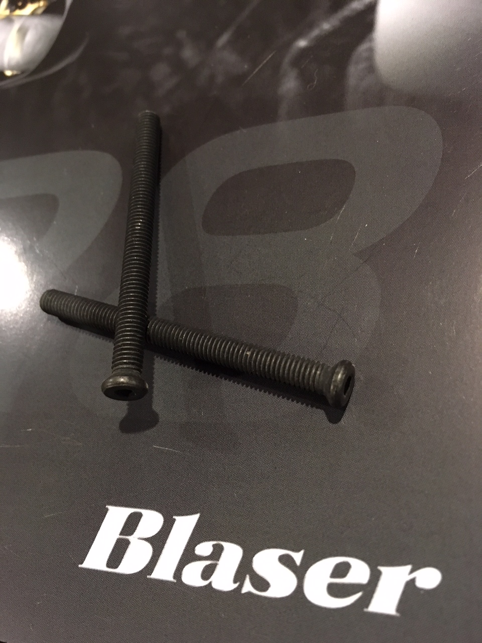 Blaser R8 – M5 Screws for the Recoil Pad & Spacer fitment | Mulliners